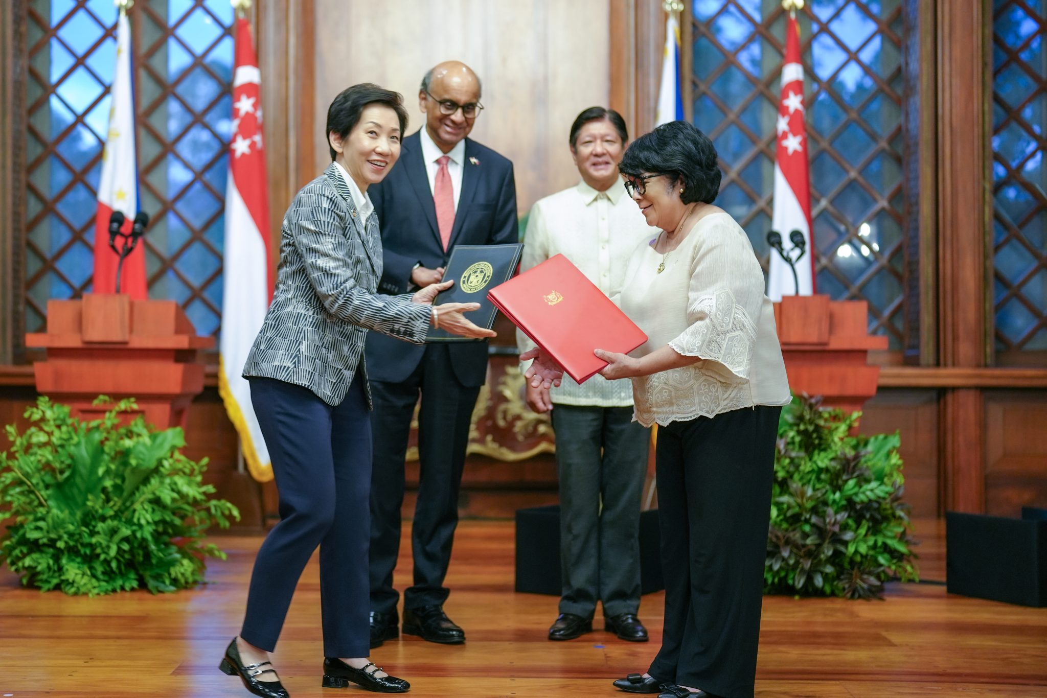 PH, SINGAPORE EXCHANGE MOUS ON PROTECTION OF HEALTH WORKERS, ENVIRONMENT – Journal Daily News Online