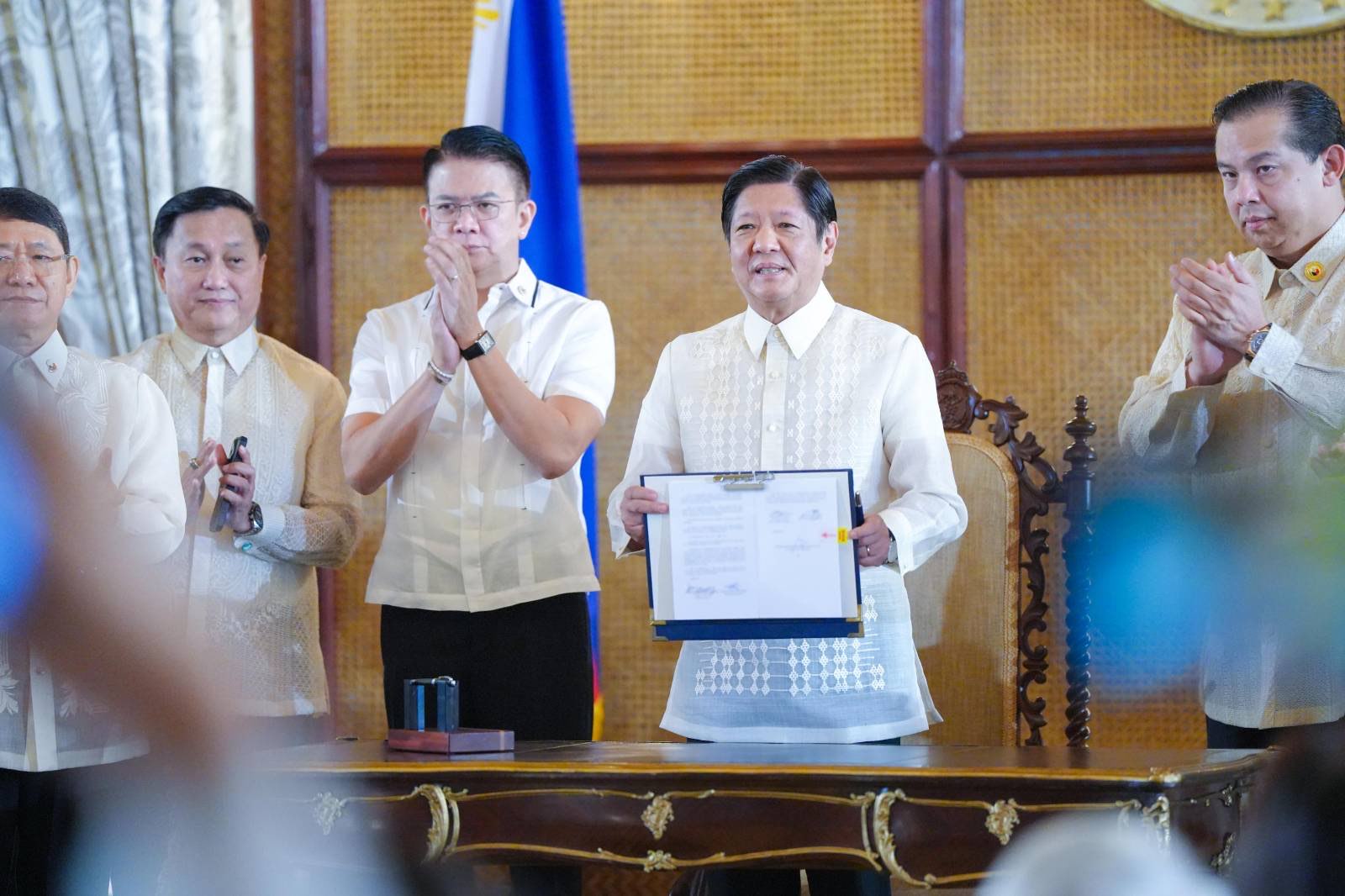 PBBM SIGNS LAWS ON ARCHIPELAGIC SEA LANES, PH MARITIME ZONES – Journal ...