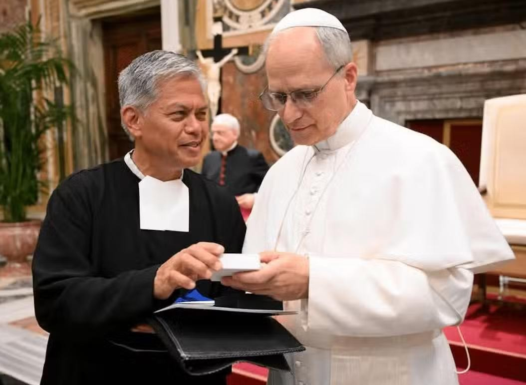 POPE LEO APPOINTS EX-DEPED SECRETARY ARMIN LUISTRO TO VATICAN OFFICE ...